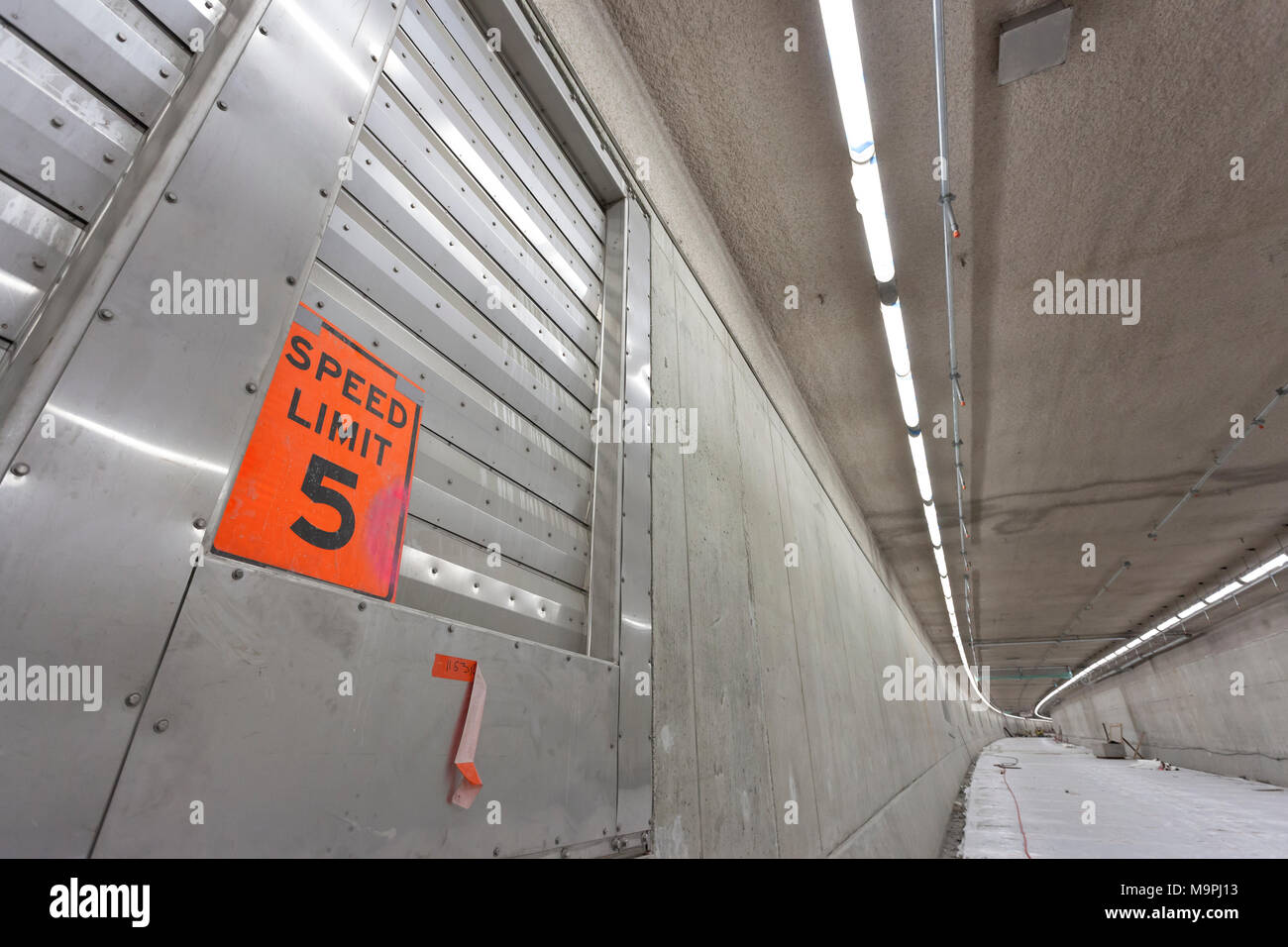 Tunnel under construction sign hi-res stock photography and images - Alamy