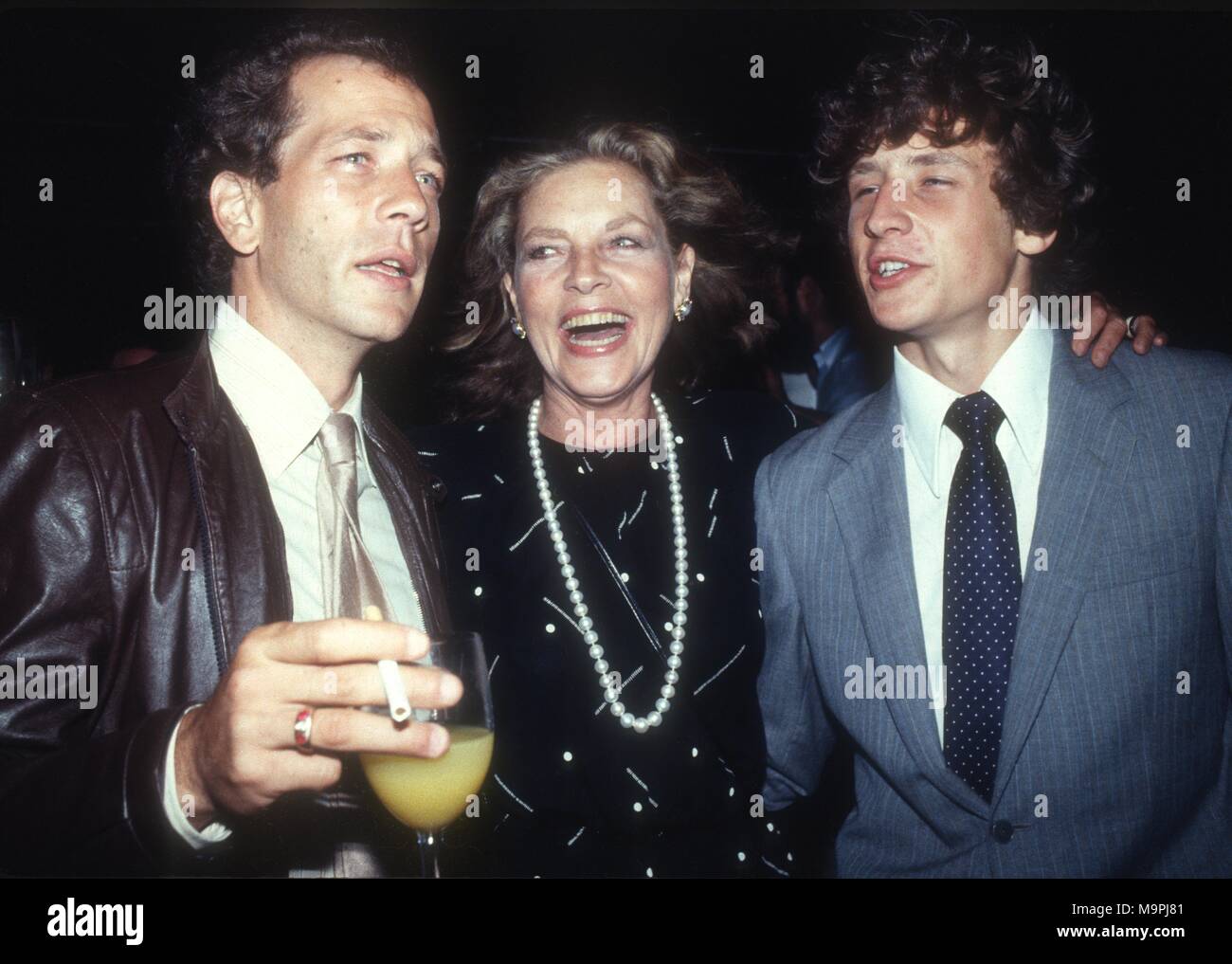 Steven Bogart (L) Lauren Bacall Sam Robards (R) 1979 Photo By John ...