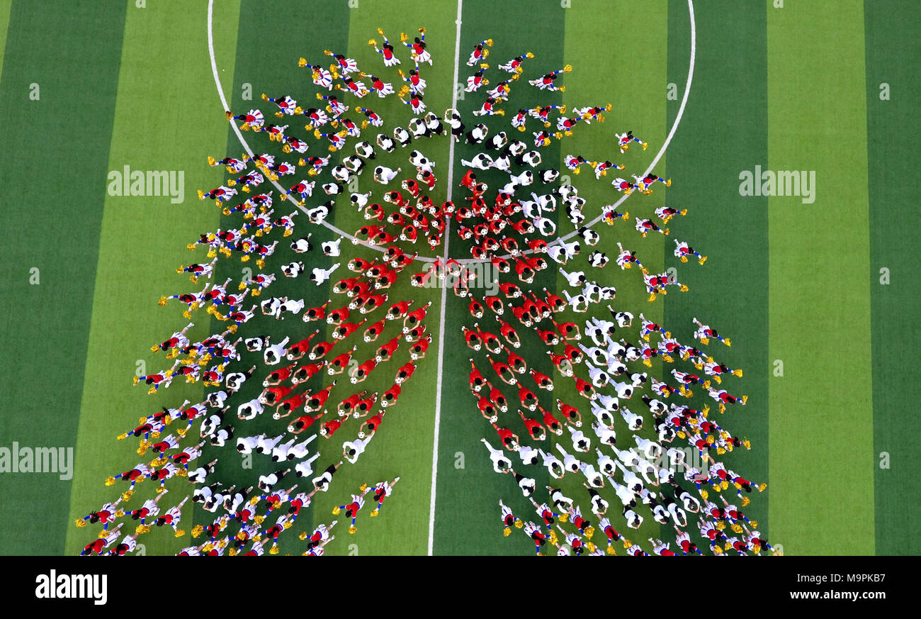 Huayin, Huayin, China. 26th Mar, 2018. Huaying, CHINA-26th March 2018 ...