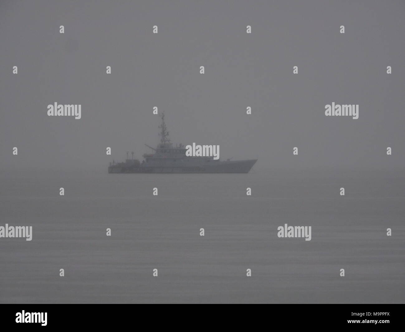 Uk border force cutter hi-res stock photography and images - Alamy