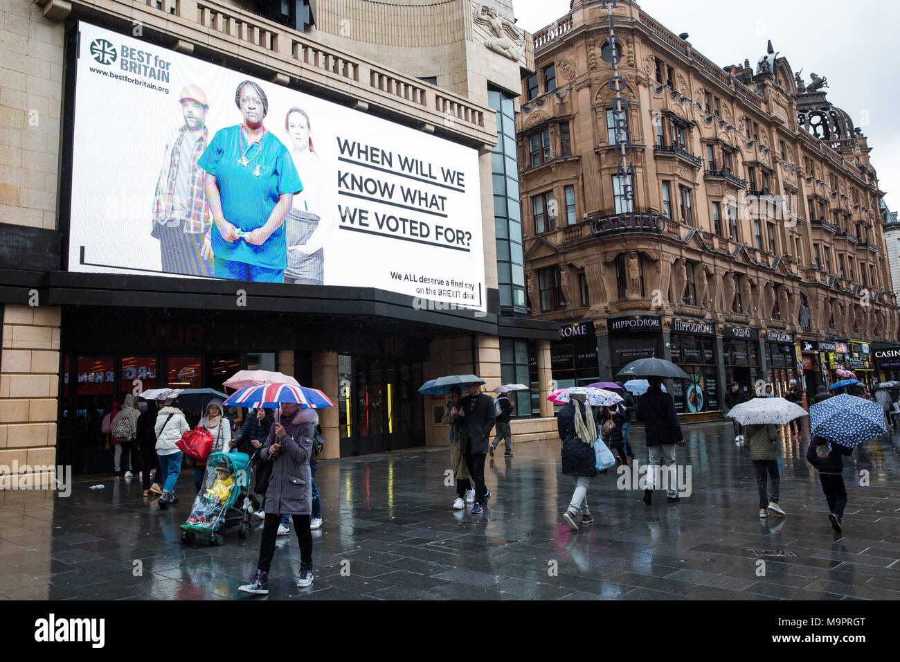 Billboard with nationwide advertisement hi-res stock photography and ...