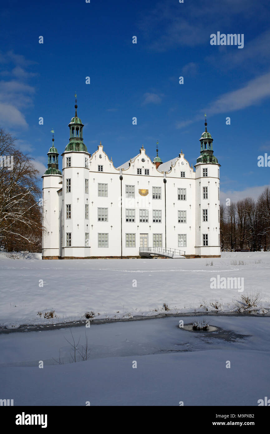Castle in ahrensburg hi-res stock photography and images - Alamy