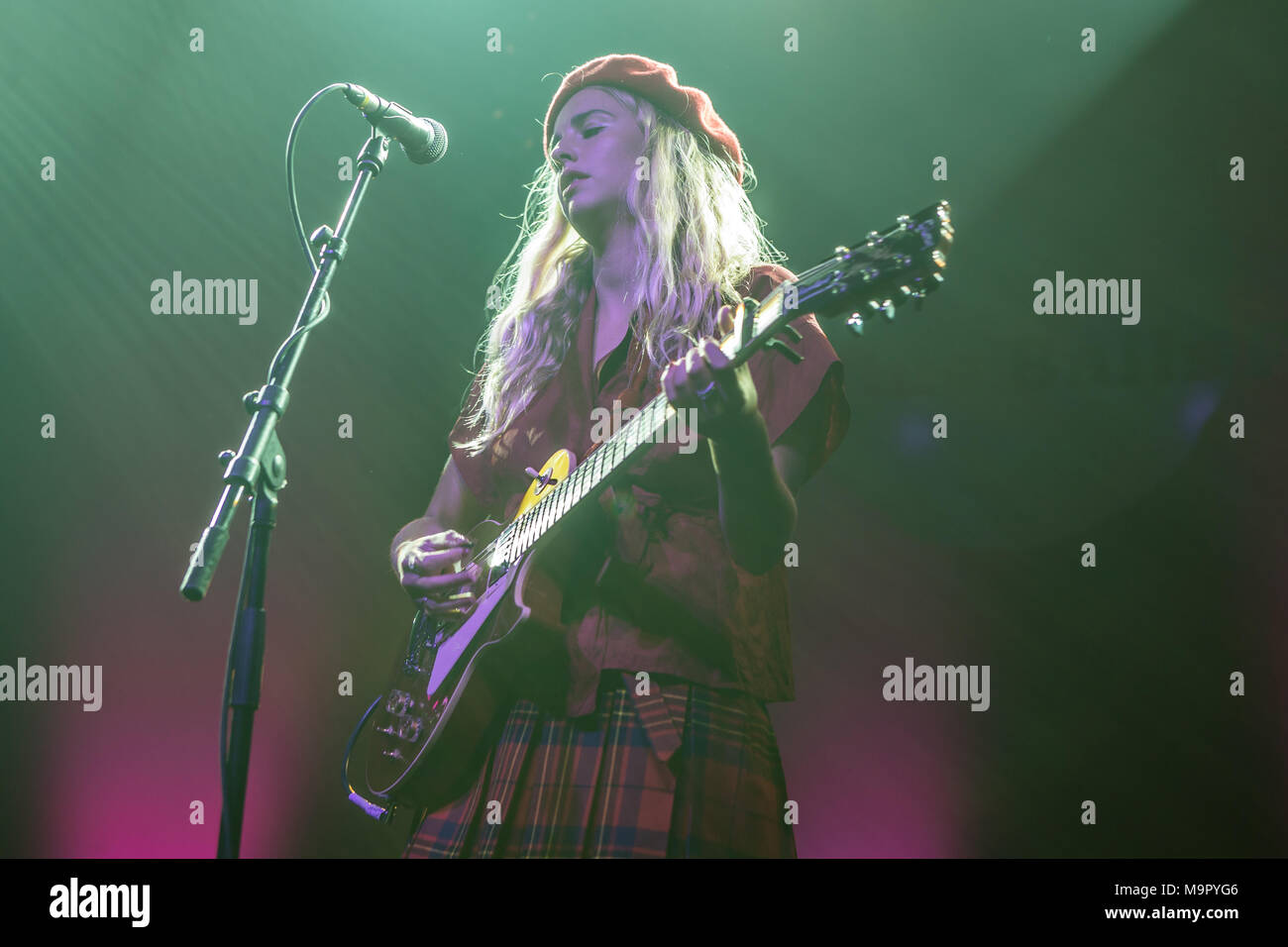 Laurel live hi-res stock photography and images - Alamy