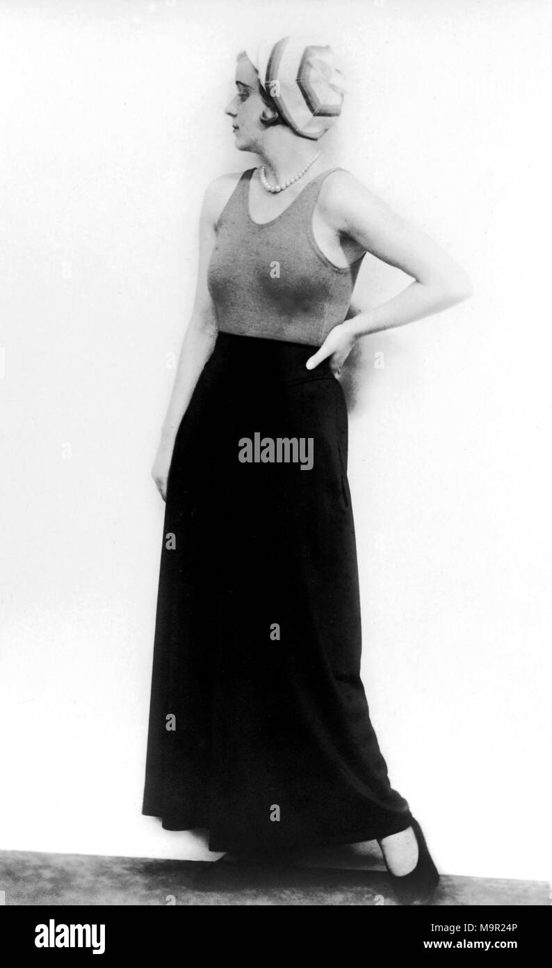 1920s fashion model hi-res stock photography and images - Alamy
