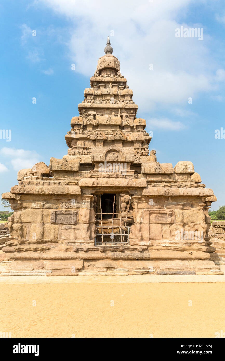 The Shore Temple, Mahabalipuram, Tamil Nadu, India Stock Photo - Alamy