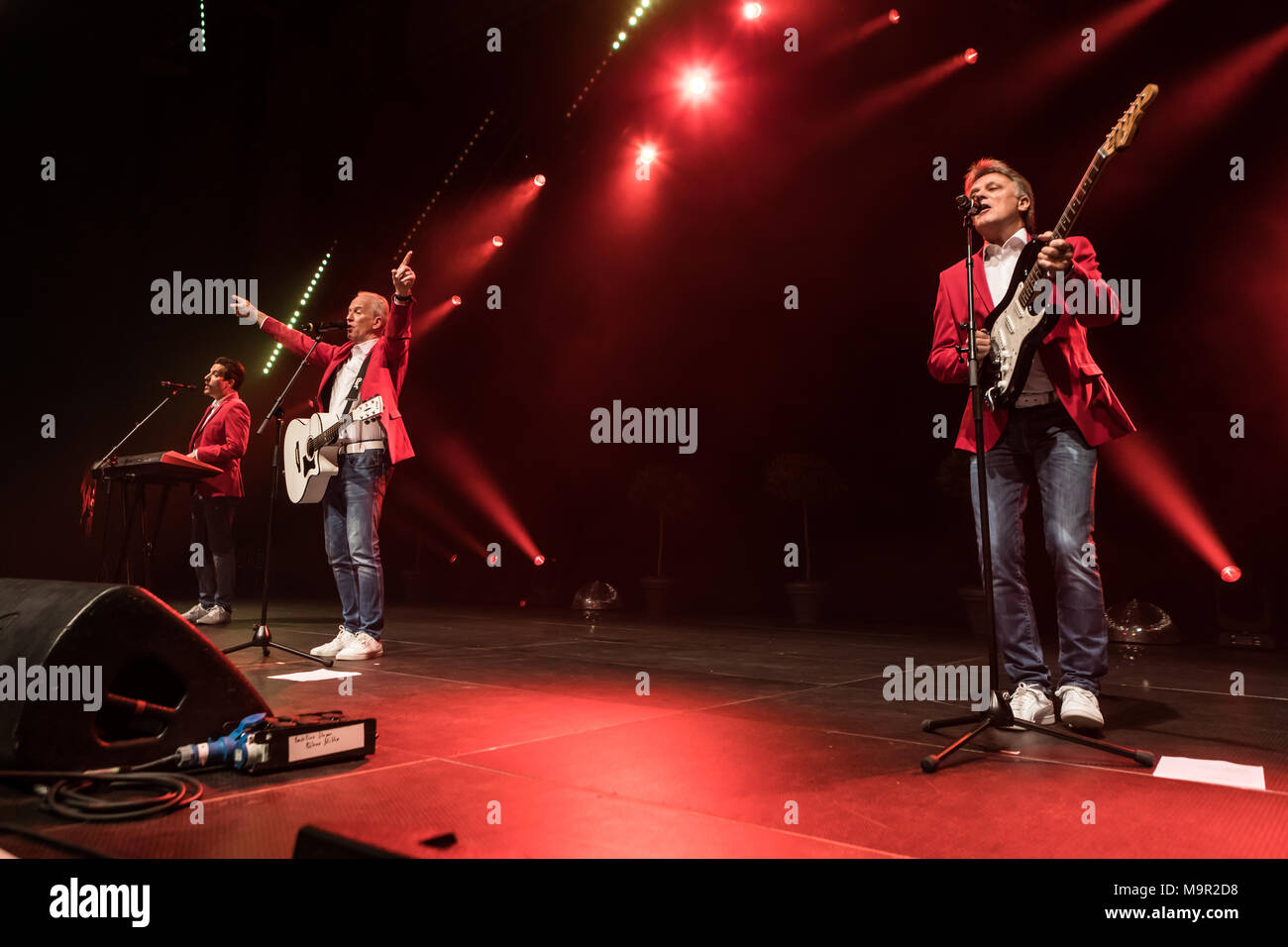 The Swiss pop band Calimeros live at Schlager Nacht in Luzern ...