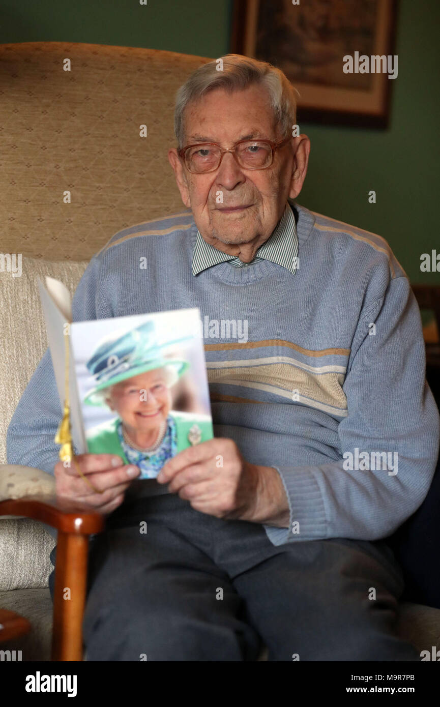 One britains two oldest men hi-res stock photography and images - Alamy