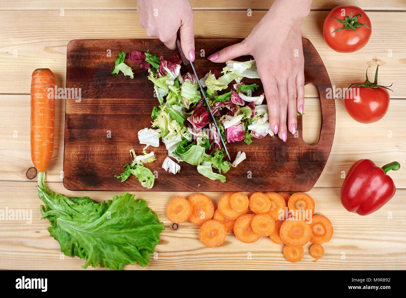 Cut hands hi-res stock photography and images - Alamy