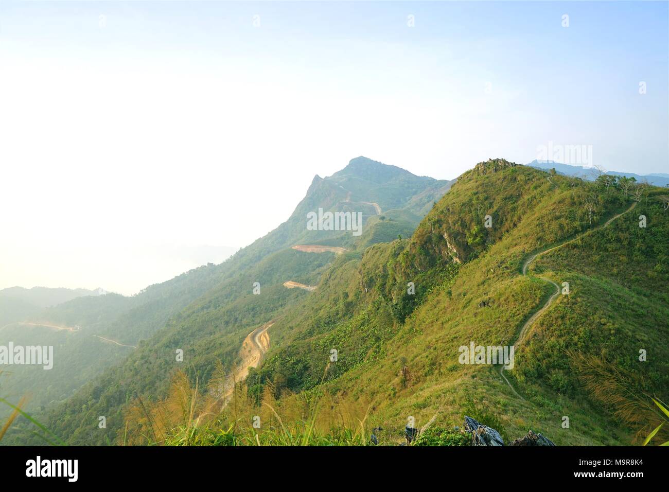 Curved mountain roads hi-res stock photography and images - Alamy
