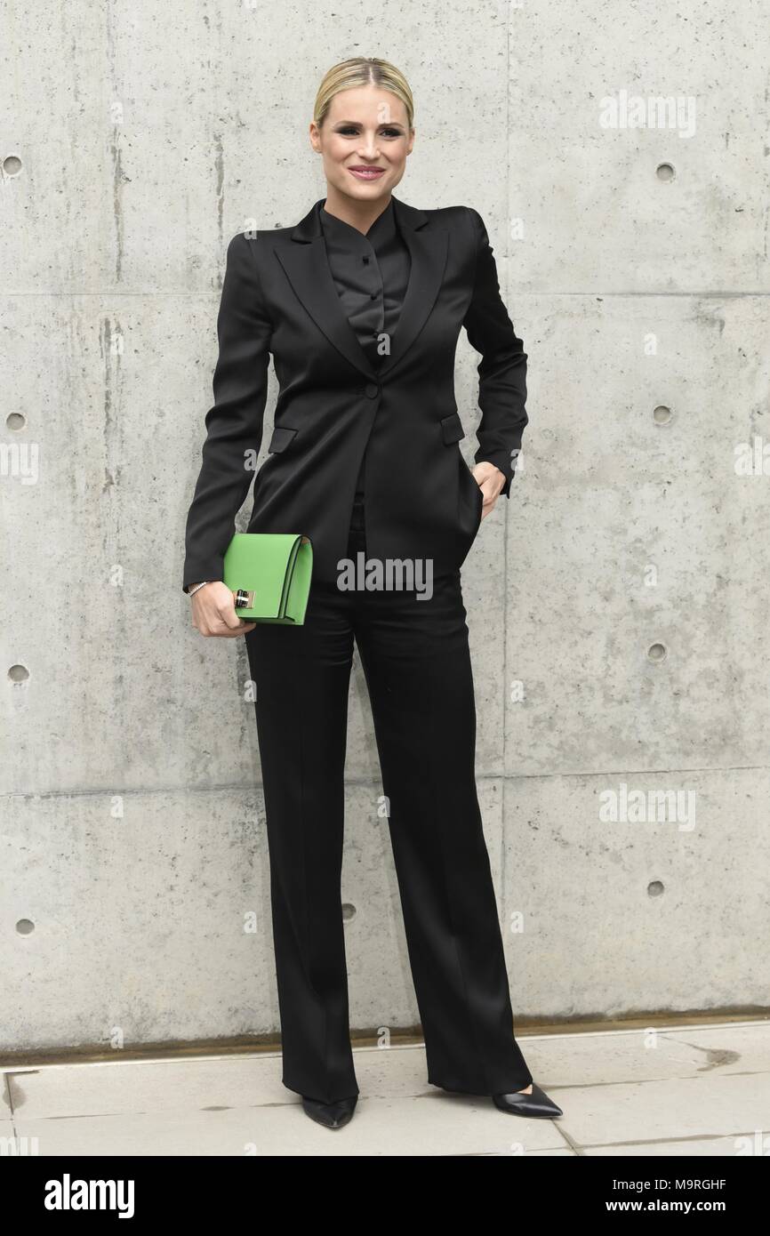 Milan Fashion Week Womenswear Autumn/Winter 2018/2019 - Giorgio Armani ...