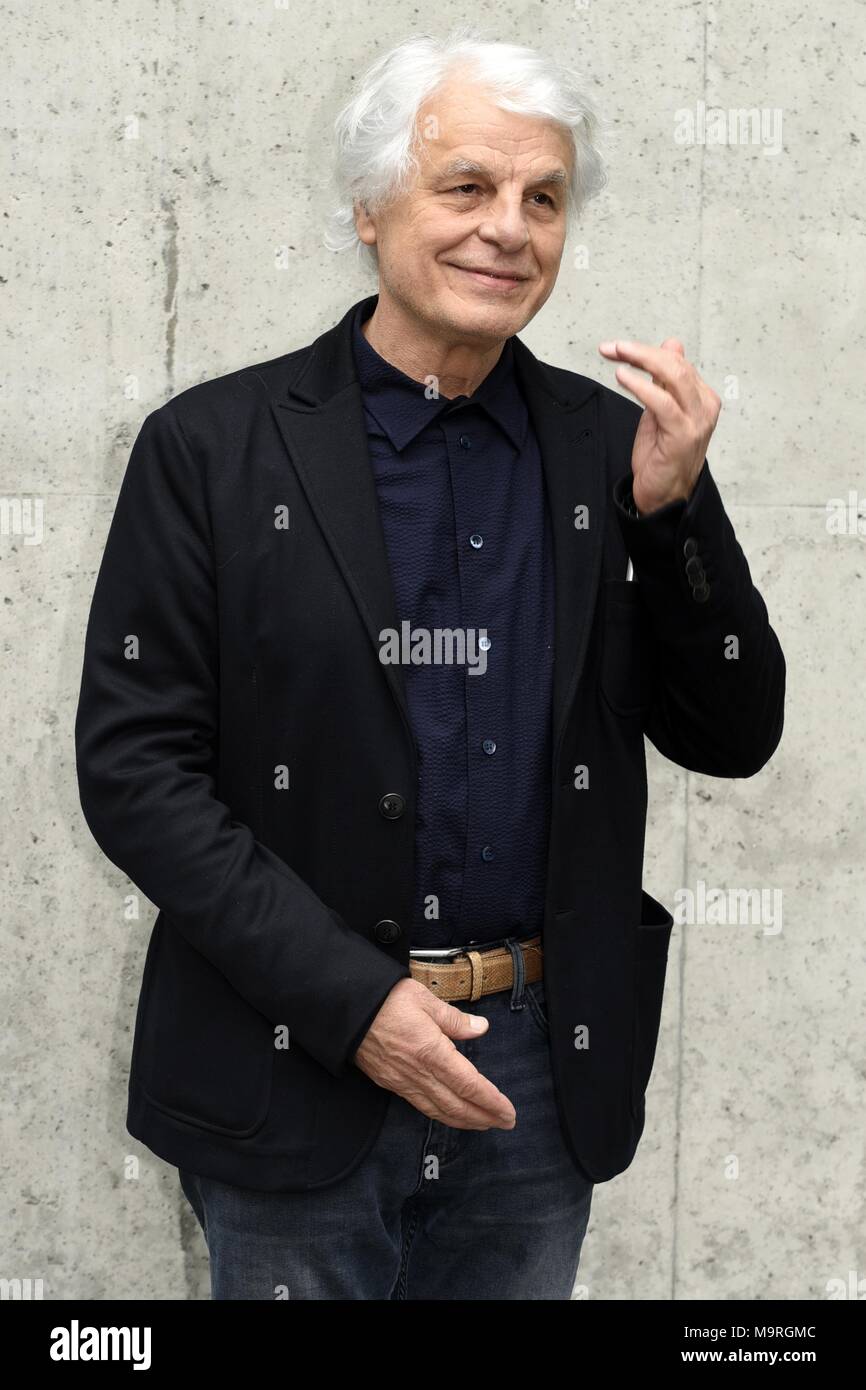 Milan Fashion Week Womenswear Autumn/Winter 2018/2019 - Giorgio Armani ...