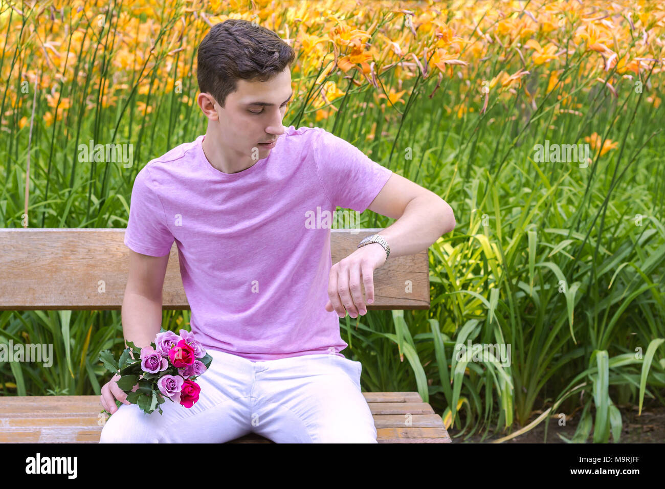 The rendezvous bench hi-res stock photography and images - Alamy