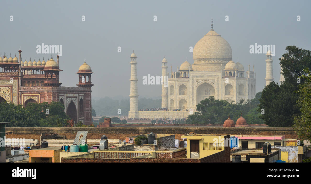 Taj mahal complex aerial hi-res stock photography and images - Alamy