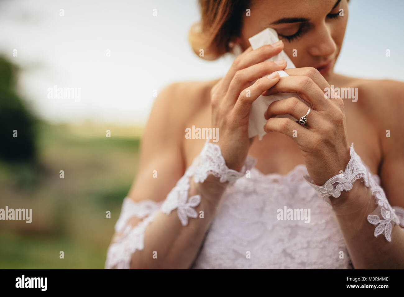 Beautiful bride in white hi-res stock photography and images - Alamy