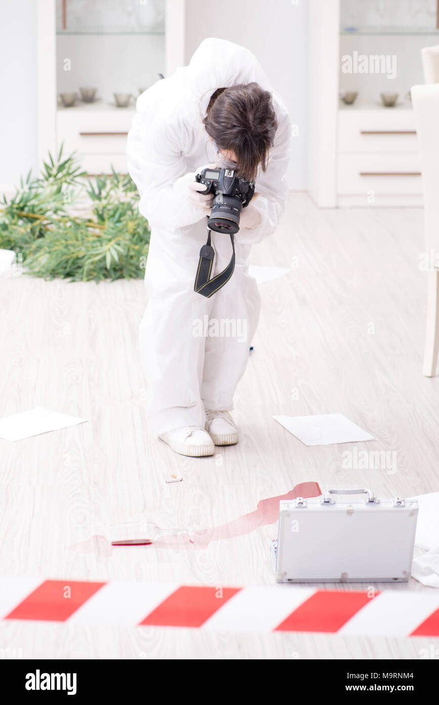Crime scene investigator camera hi-res stock photography and images - Alamy