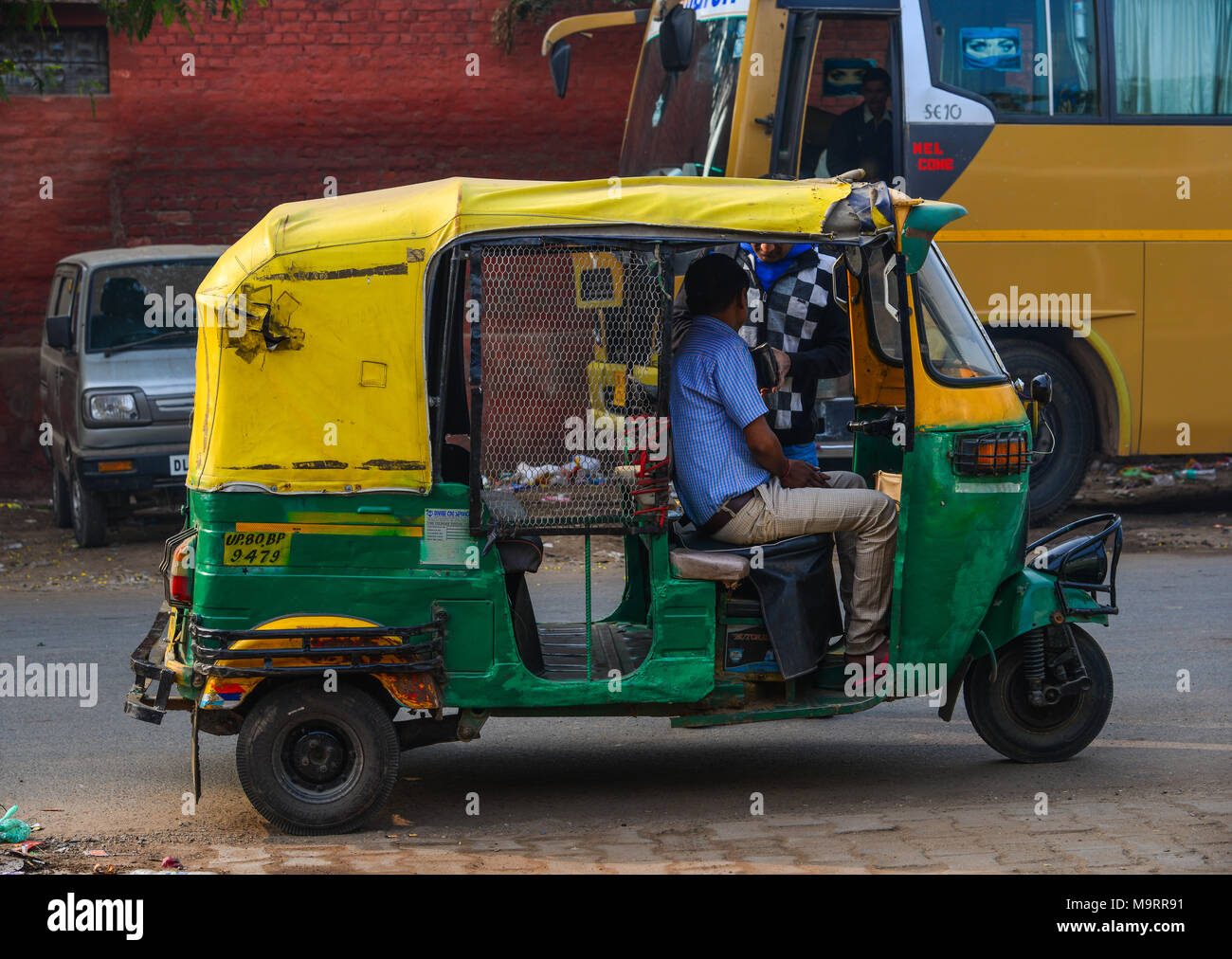 Trishaw vehicle auto rickshaw autorick hi-res stock photography and ...