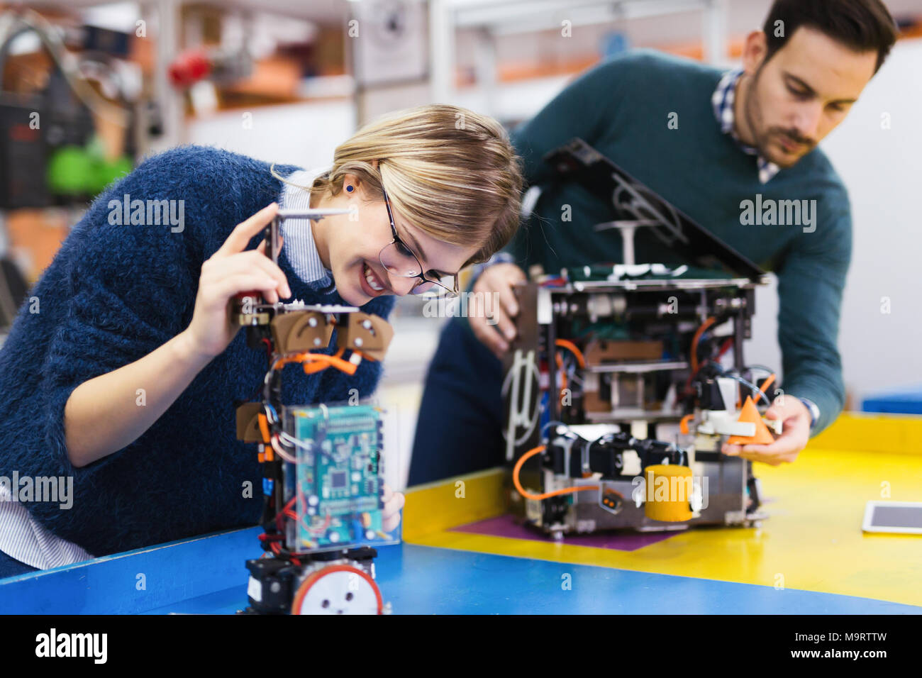 Engineering workshop hi-res stock photography and images - Alamy