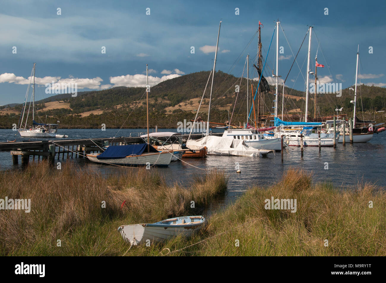 Channel country australia hi-res stock photography and images - Alamy