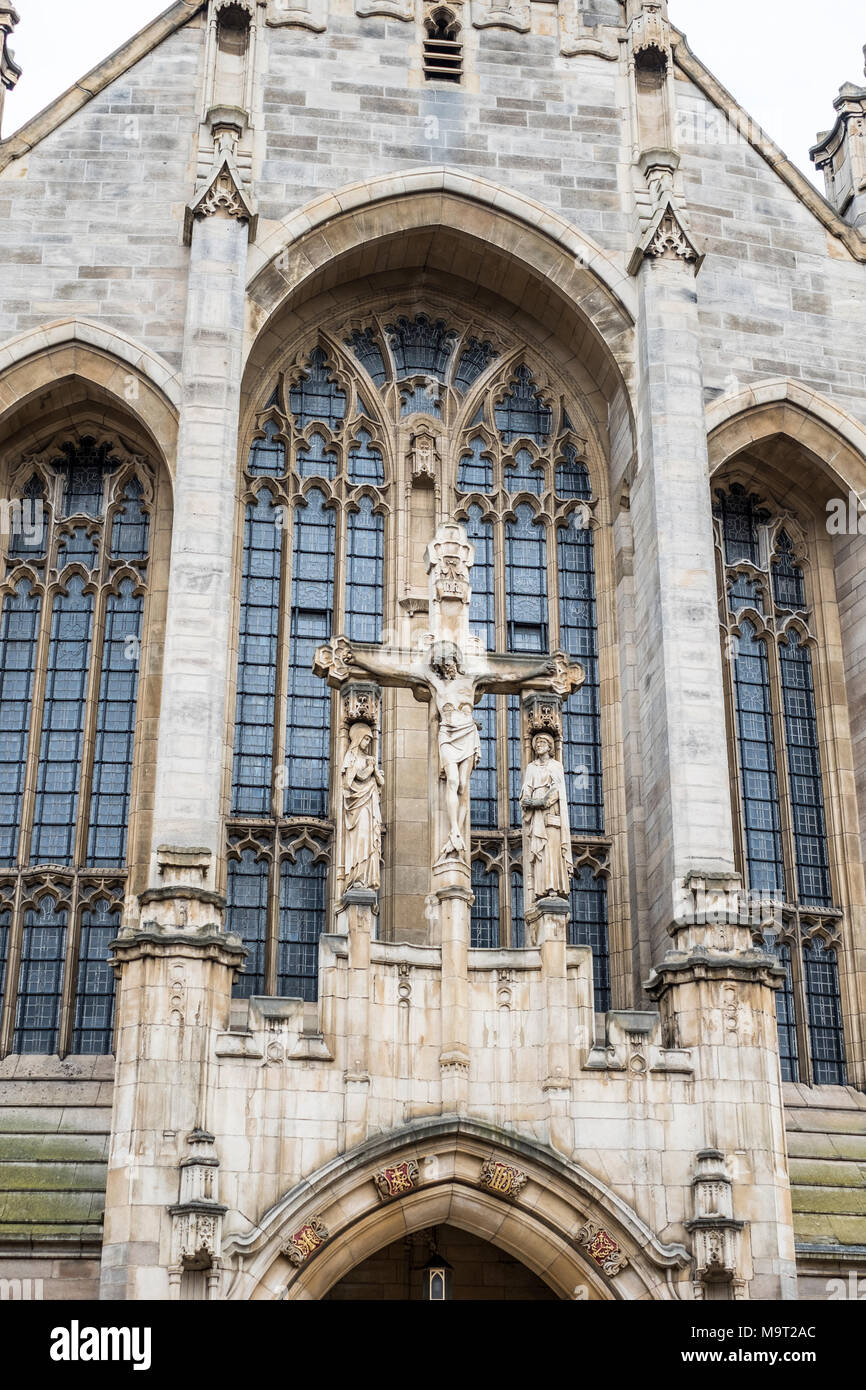 Leeds cathedral hi-res stock photography and images - Alamy