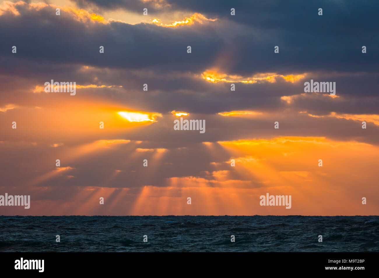 Orange rays hi-res stock photography and images - Alamy