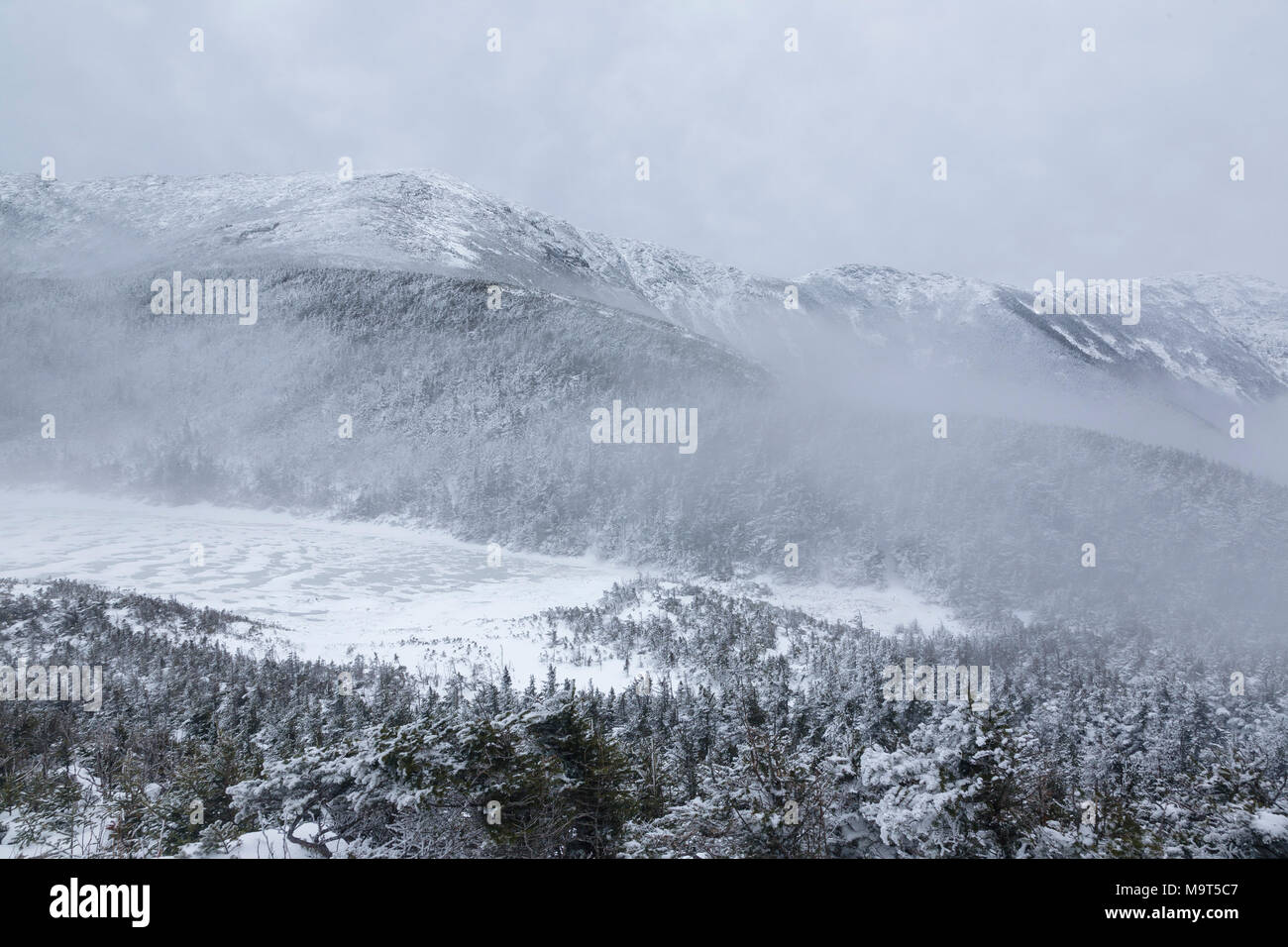 Windy ridge trail hi-res stock photography and images - Alamy