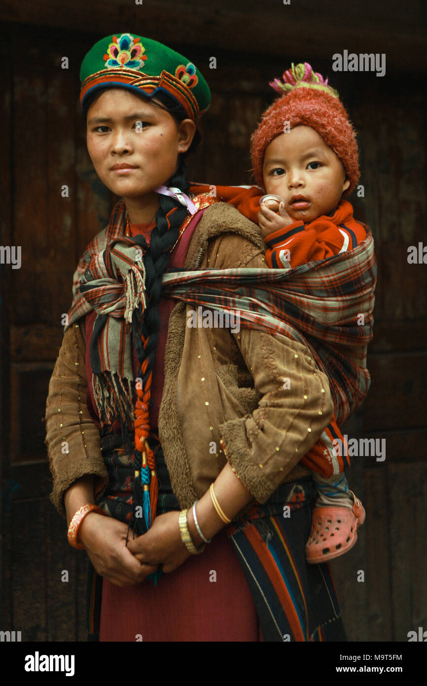 Tamang dress hi-res stock photography and images - Alamy