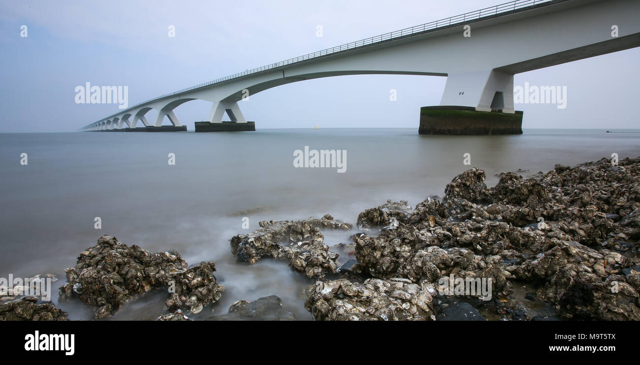 The Zeelandbrug over the oosterschelde connects the dutch islands Noord ...