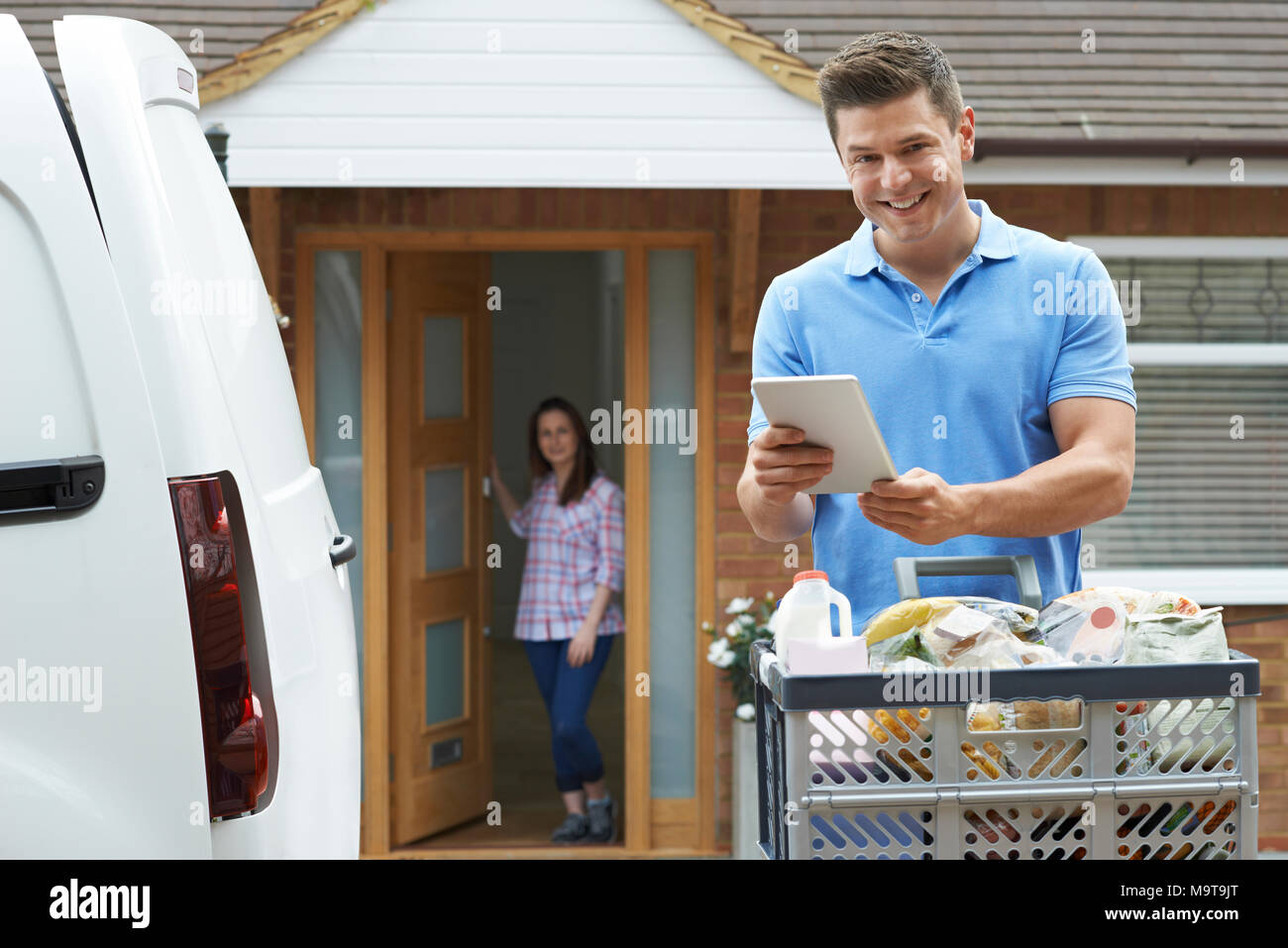 Delivering driver hi-res stock photography and images - Alamy