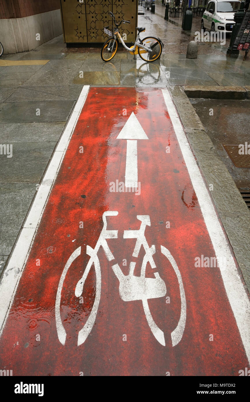 Cycle route and bike used in bike sharing scheme, Turin, Italy Stock ...