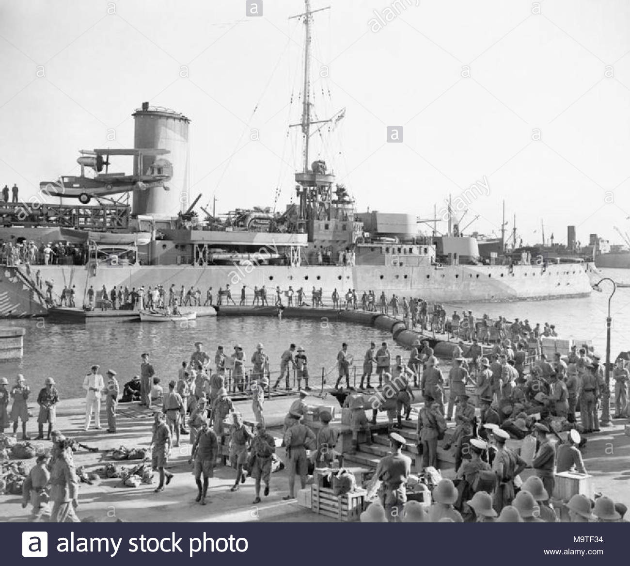 British Light Class Cruiser Stock Photos & British Light Class Cruiser ...