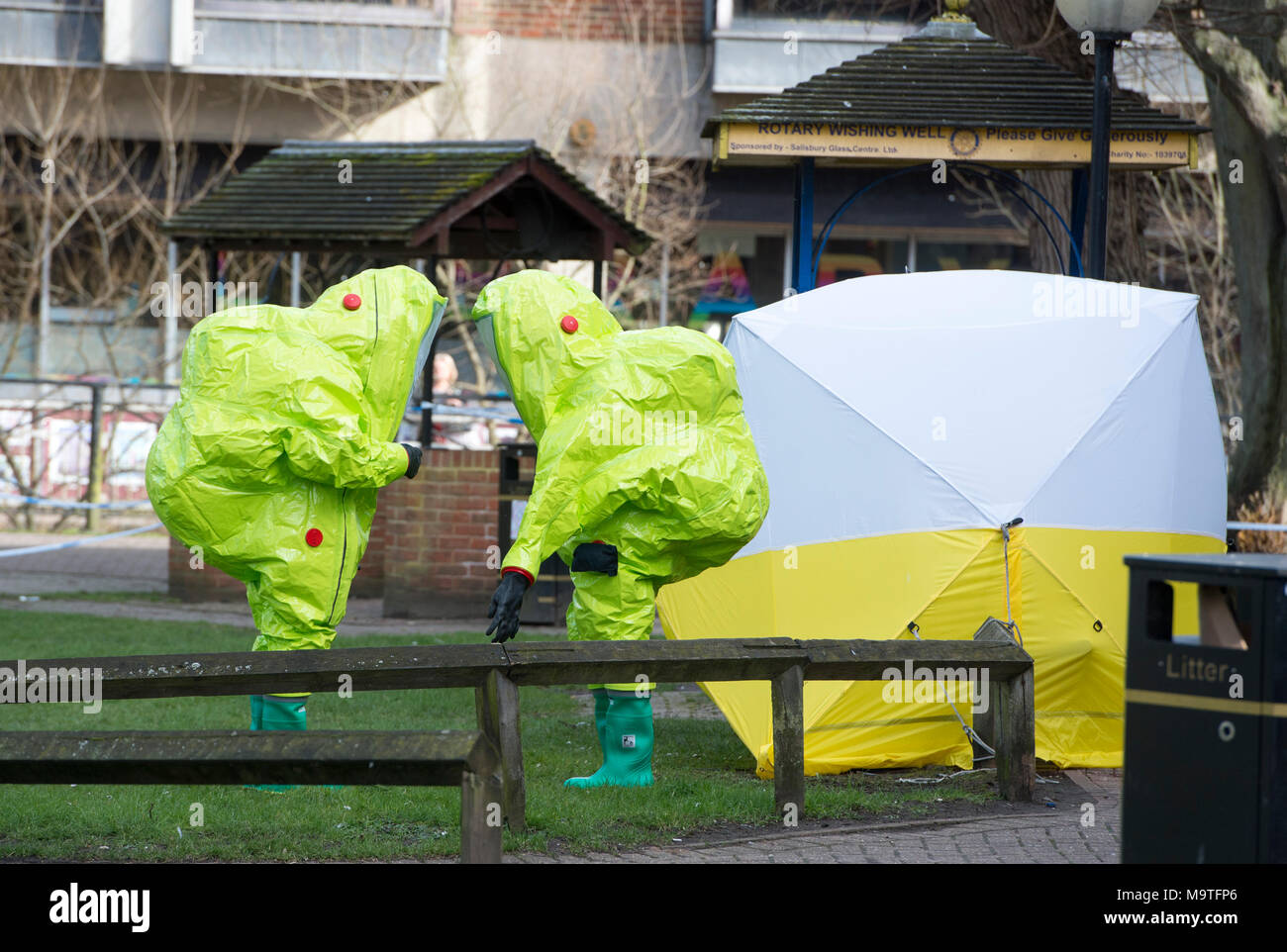 Hazchem suit hi-res stock photography and images - Alamy