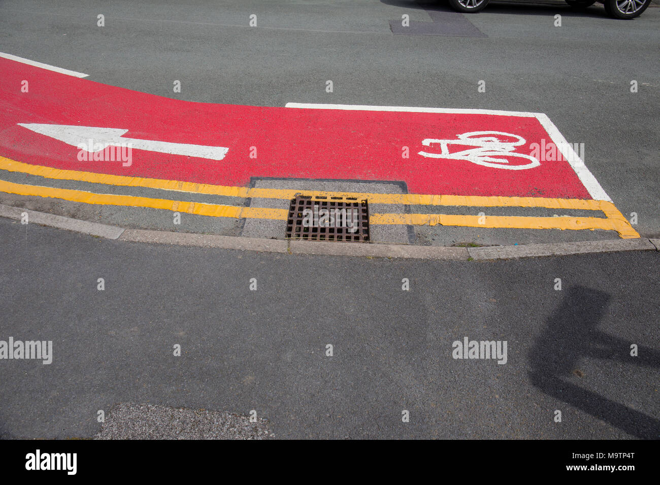 Bicycle traffic signs hi-res stock photography and images - Alamy