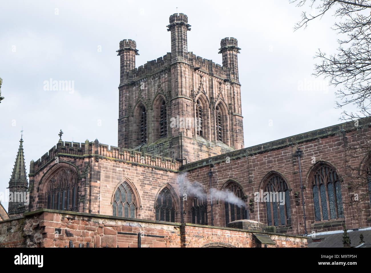 Chester cathedral abbey square hi-res stock photography and images - Alamy