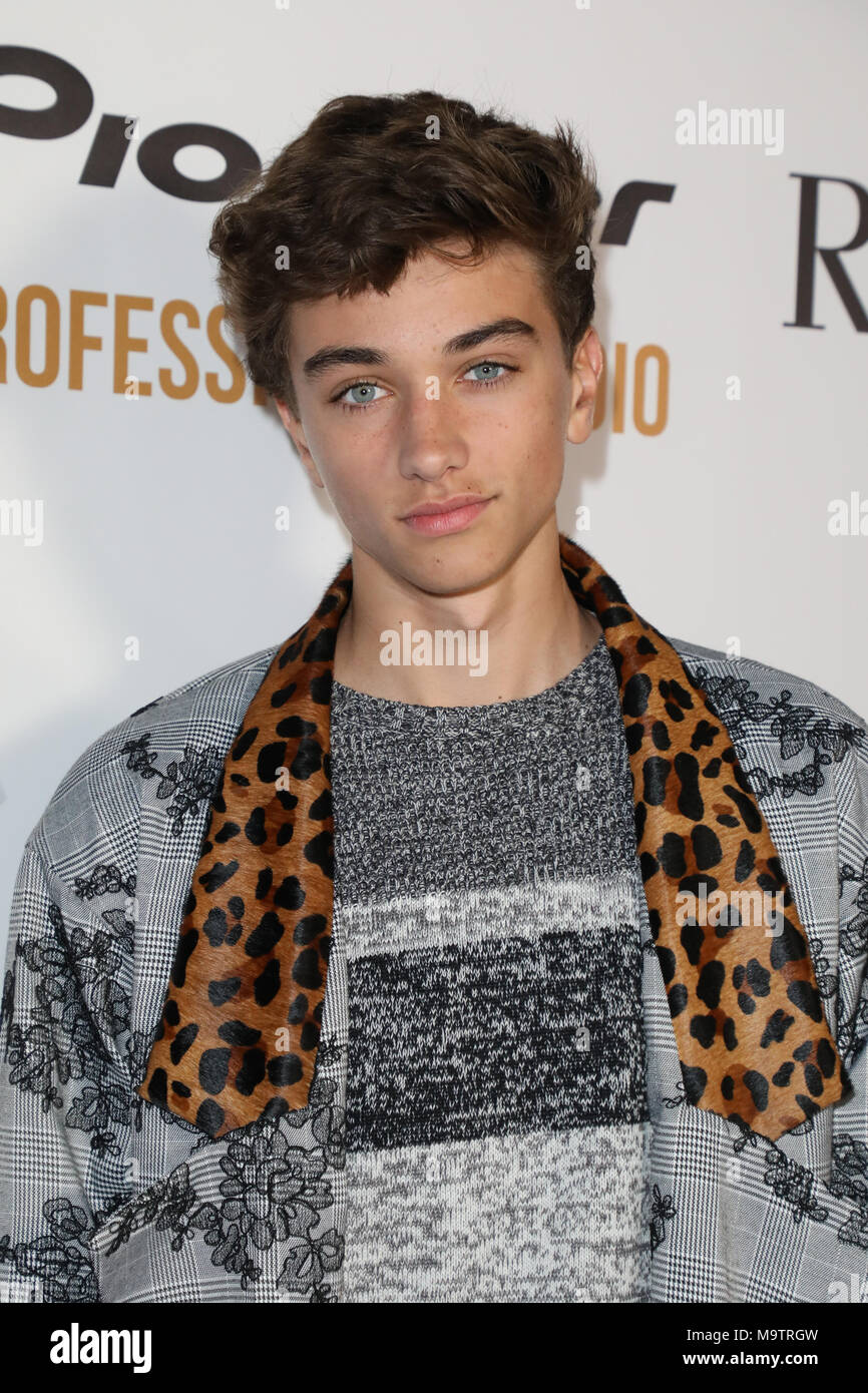 Autism Speaks: Gifting Your Spectrum Charity Gala and Fashion Show held ...