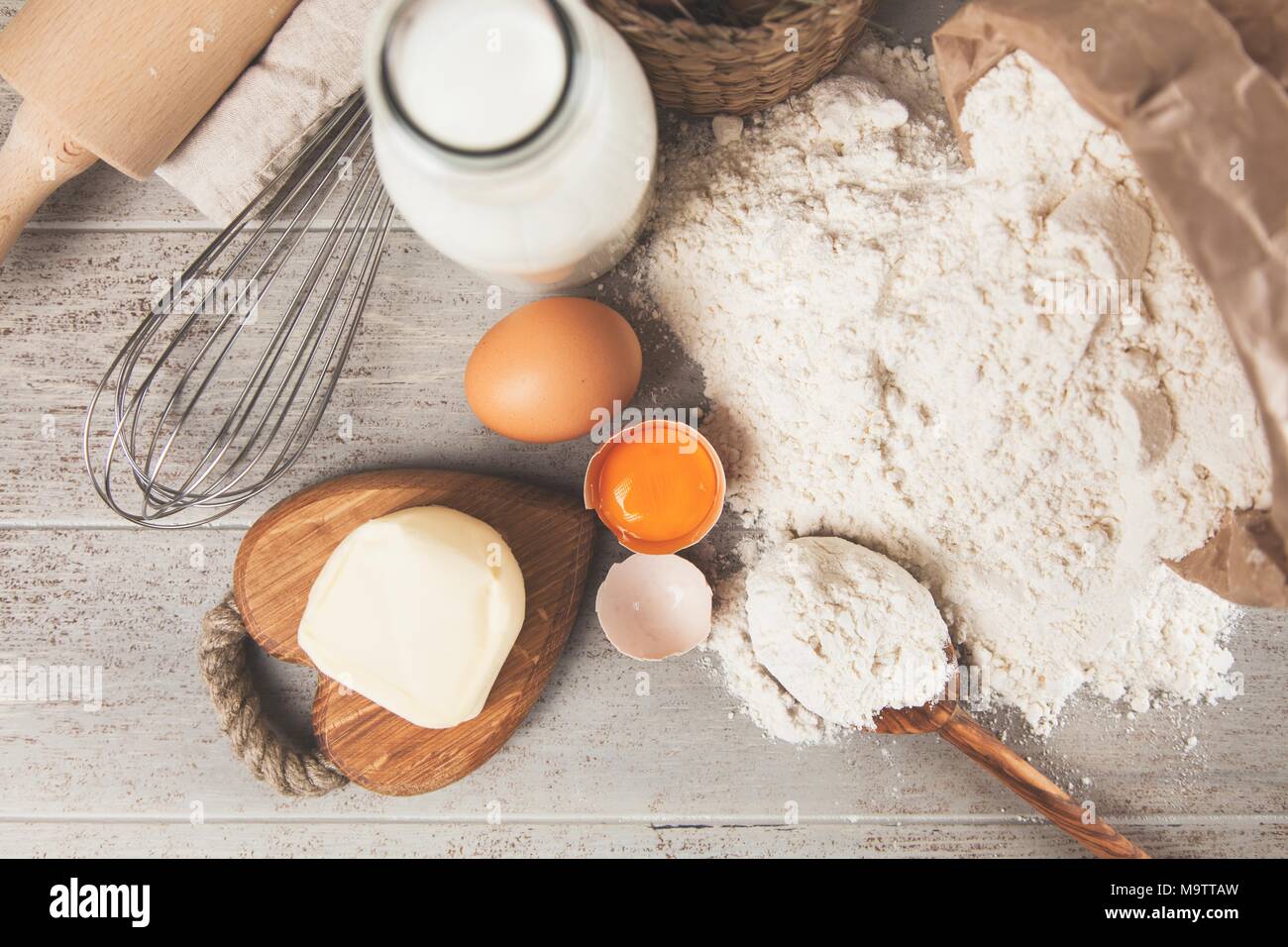 Basic baking ingredients Stock Photo - Alamy