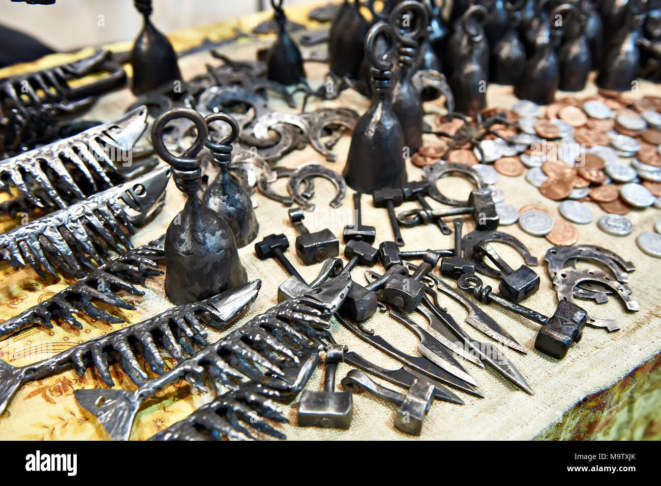 Metal goods hi-res stock photography and images - Alamy
