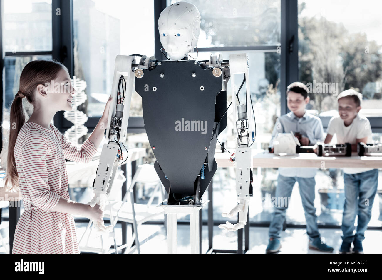Human like robot hi-res stock photography and images - Alamy