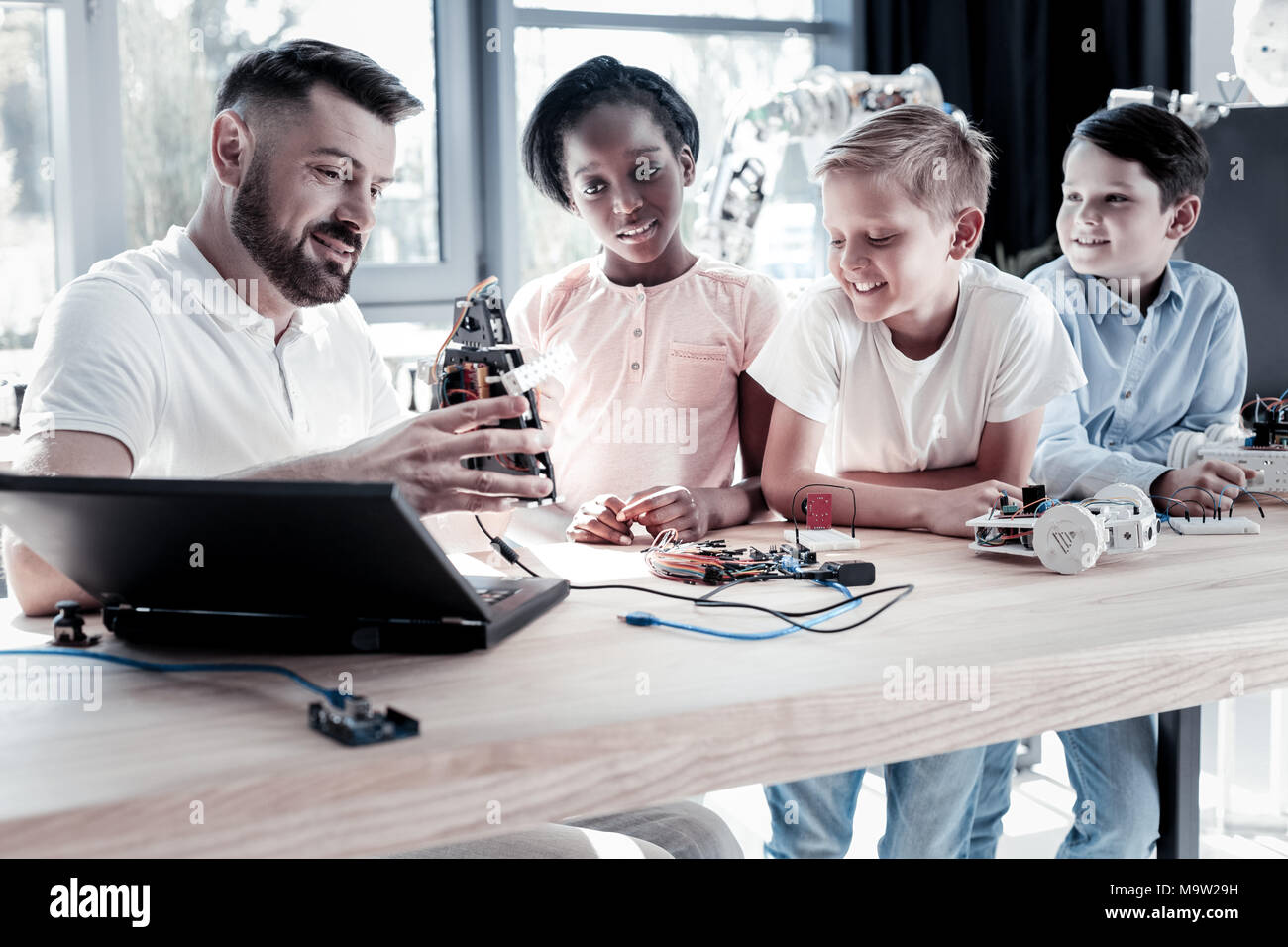 Mature adult showing child hi-res stock photography and images - Alamy