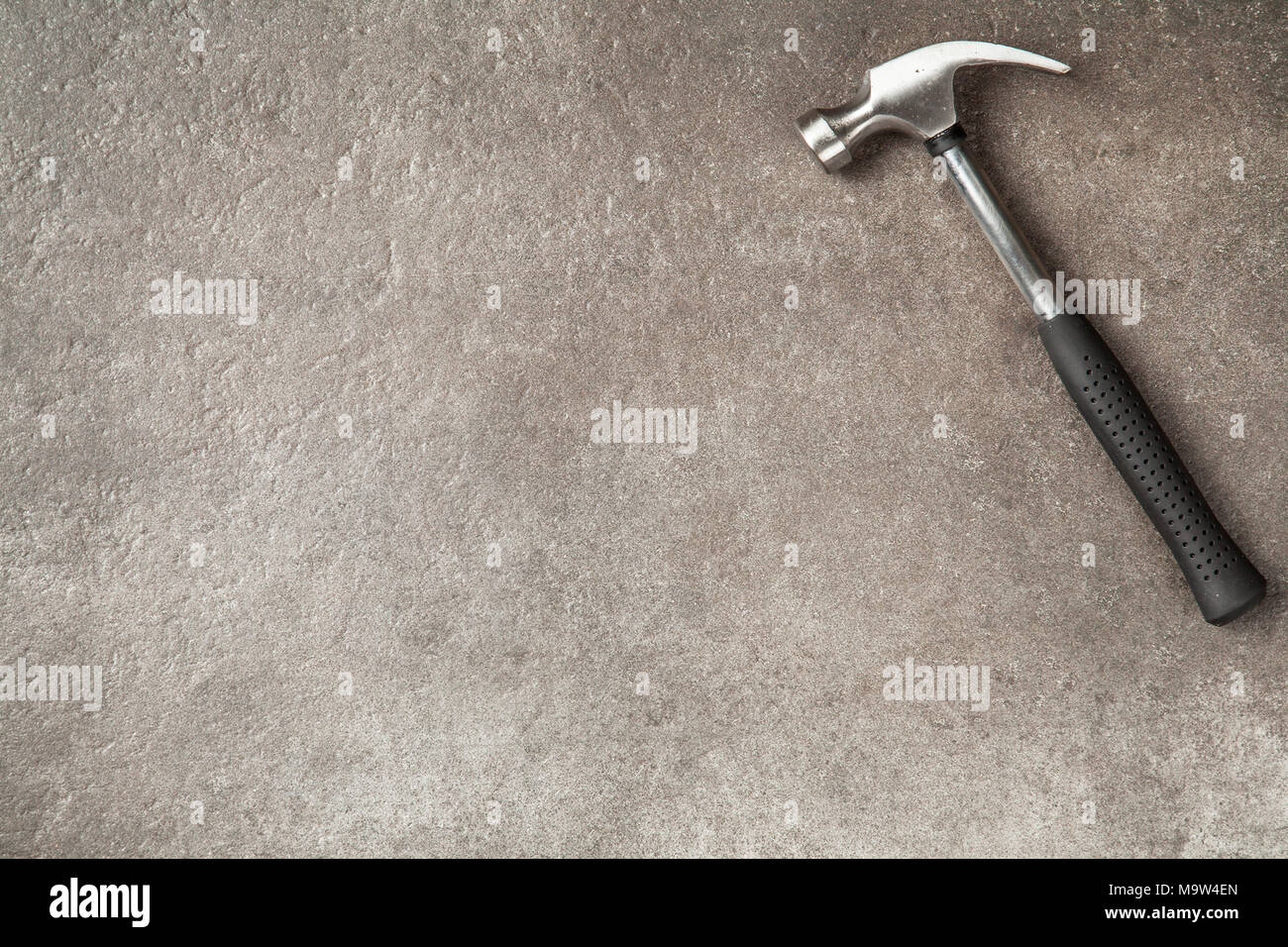 New shiny hammer Stock Photo - Alamy
