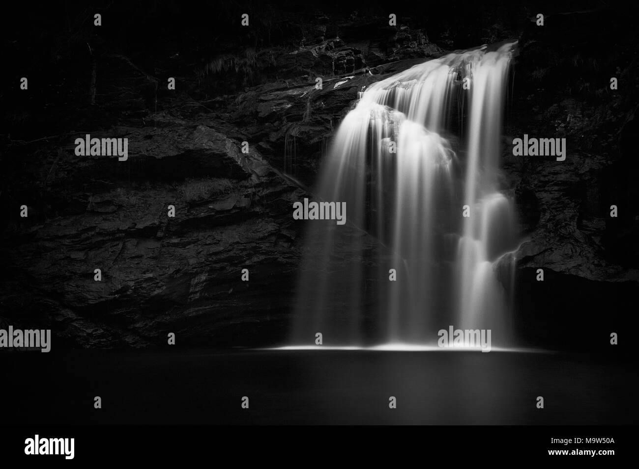 Fall pool Black and White Stock Photos & Images - Alamy