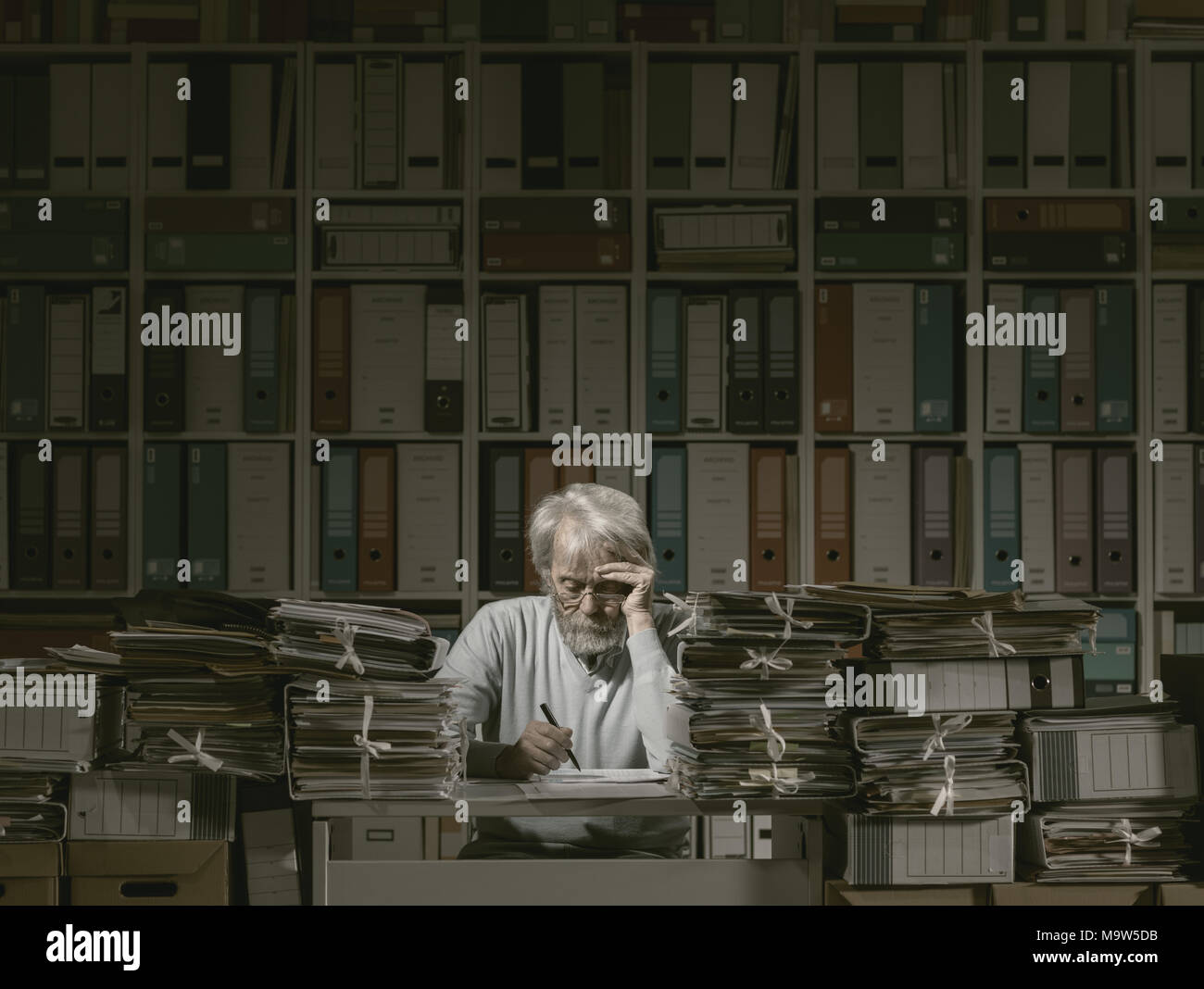 Desk papers stacks hi-res stock photography and images - Alamy