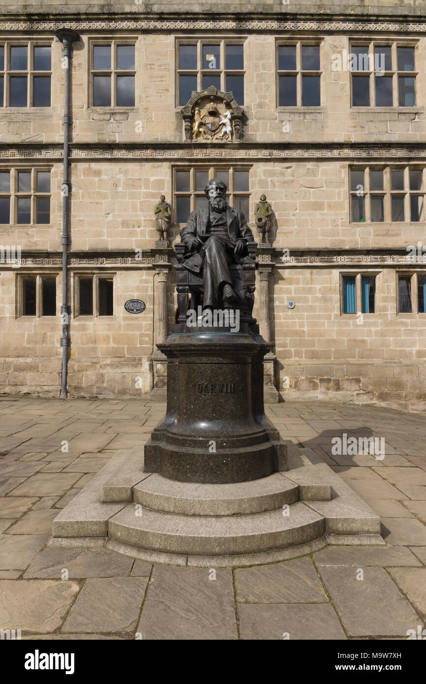 Charles darwin library hi-res stock photography and images - Alamy