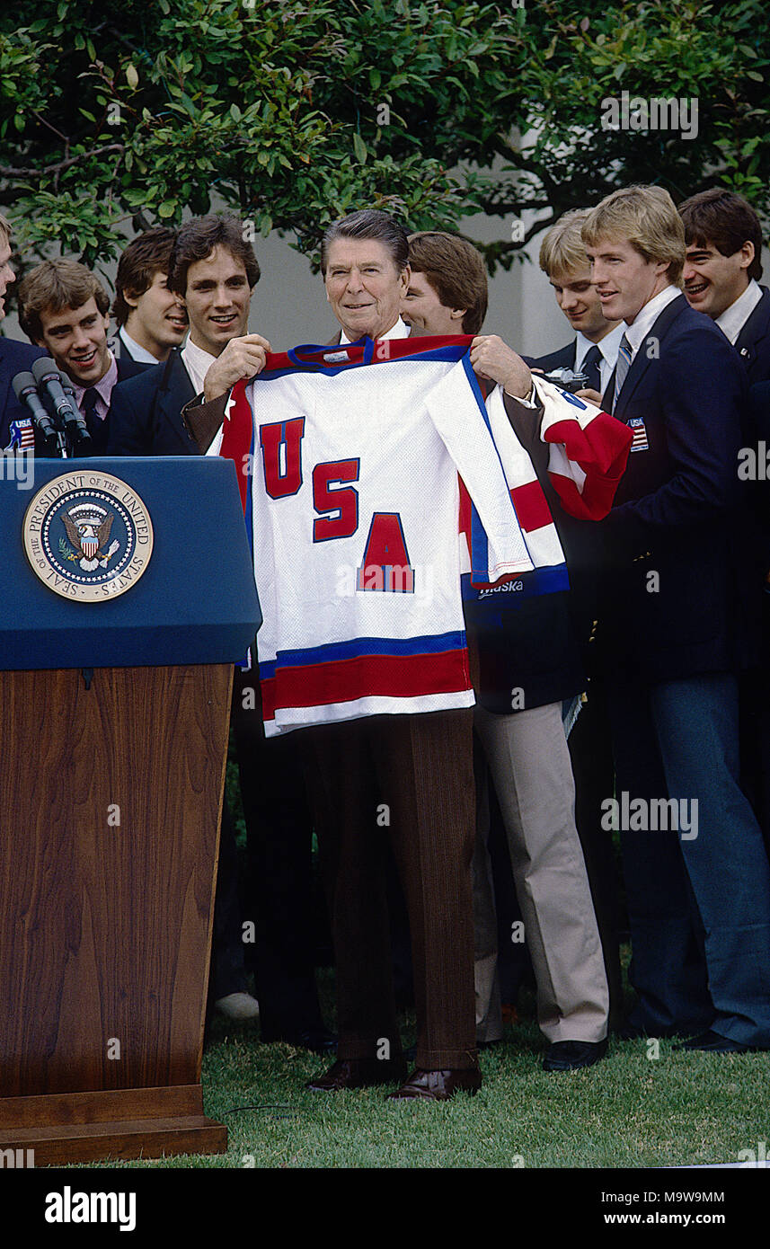 Master hockey olympic hi-res stock photography and images - Alamy