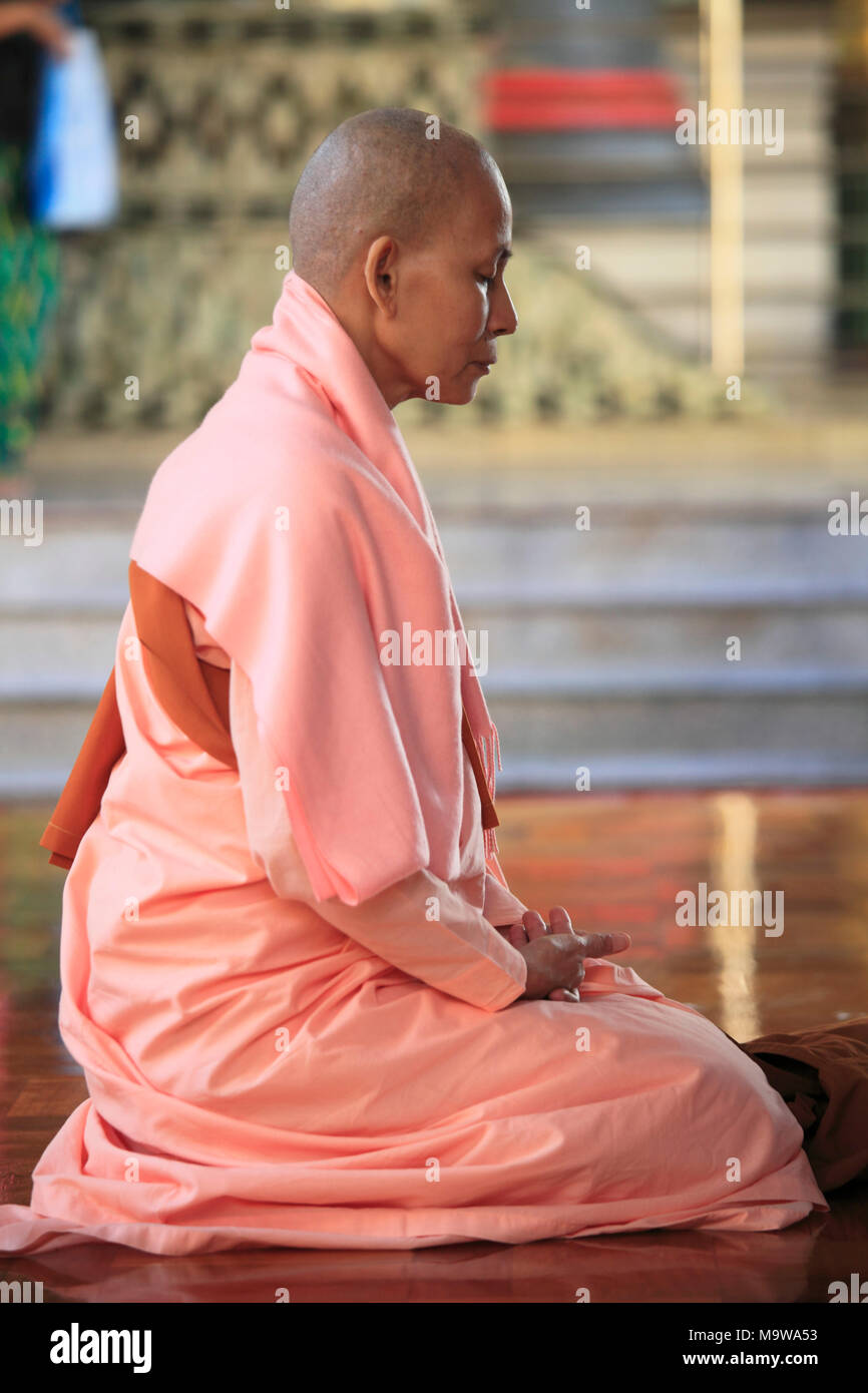 Buddhist nun meditation hi-res stock photography and images - Alamy