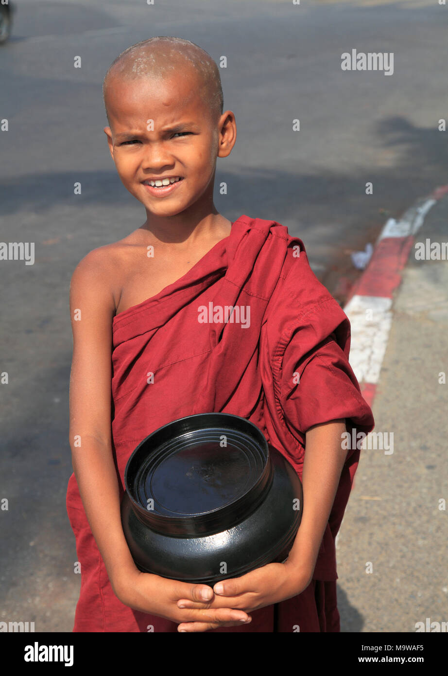 Myanmar child monk hi-res stock photography and images - Alamy