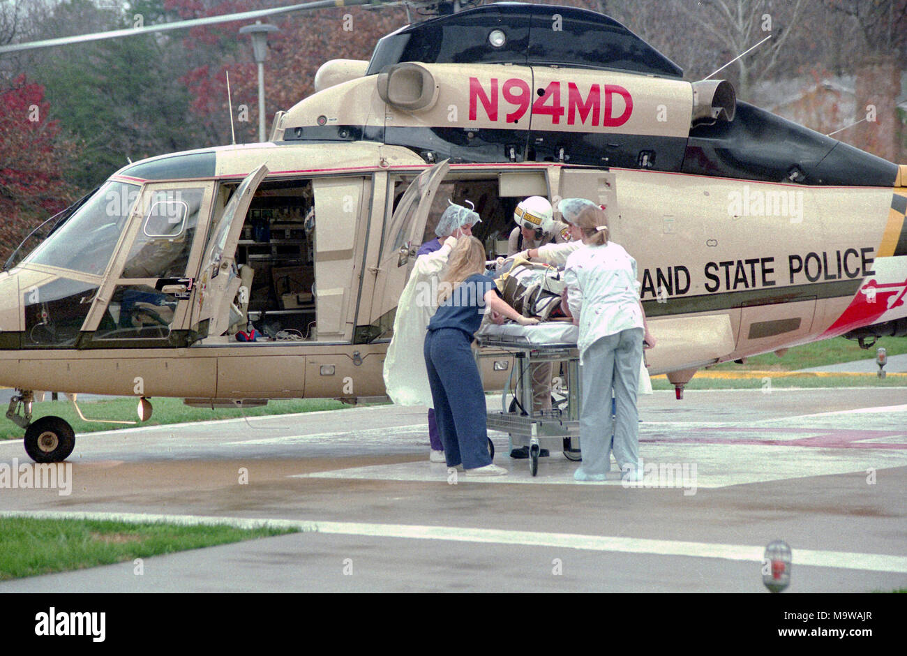 Chopper shock trauma center hi-res stock photography and images - Alamy