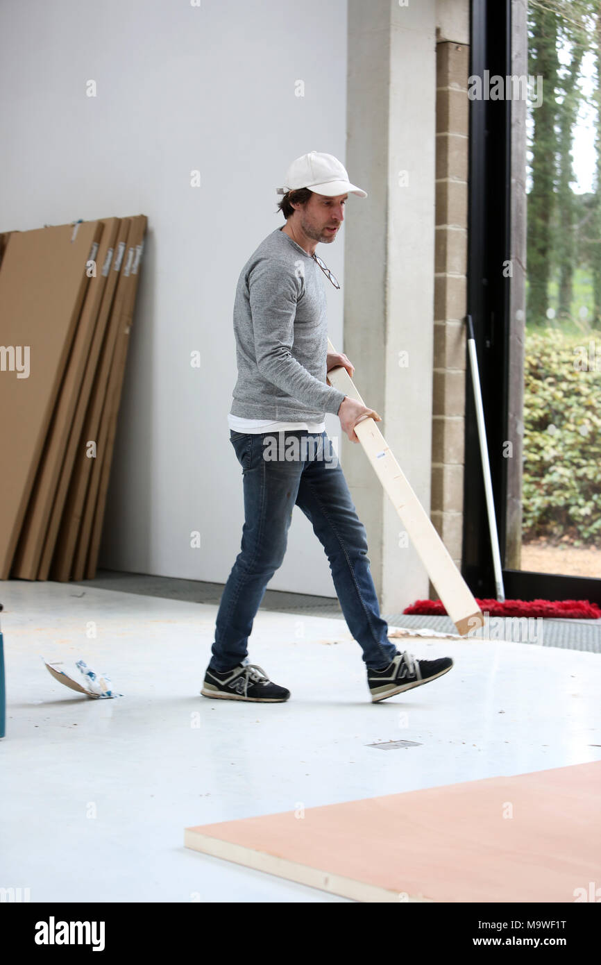 Artist Olaf Breuning pictured installing his work at the CASS Sculpture ...