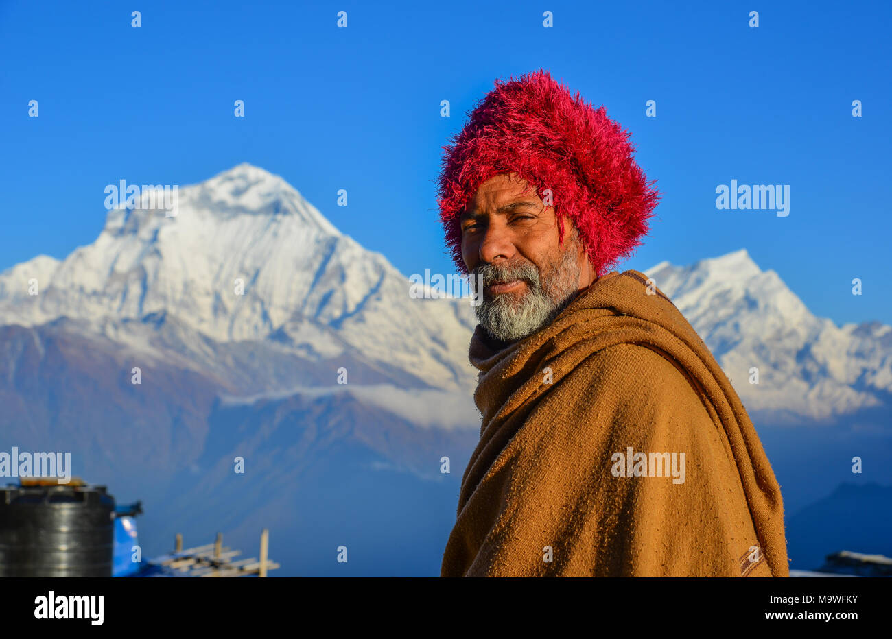 Trek nepal senior hi-res stock photography and images - Alamy