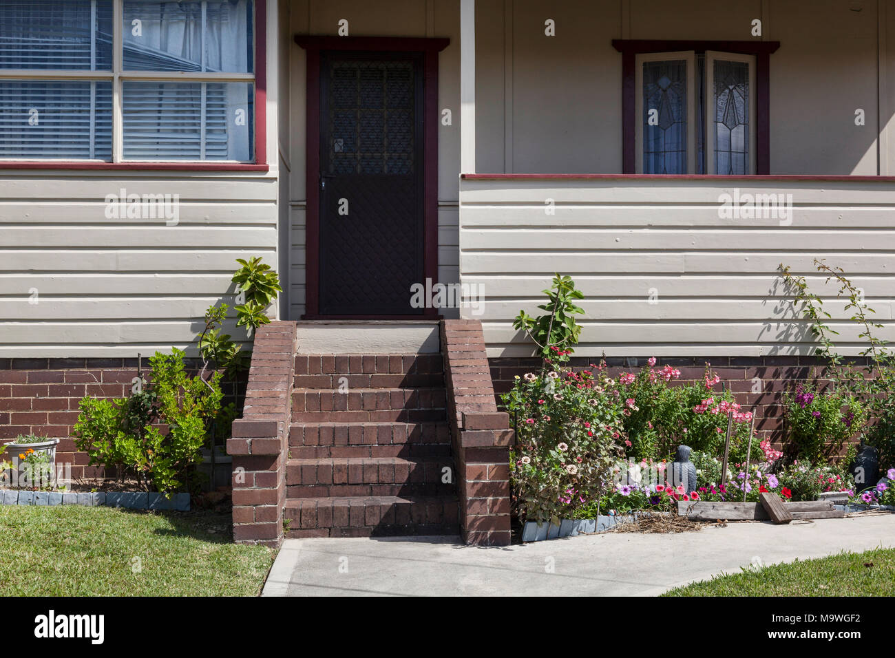 Suburb suburbs suburbia suburban hi-res stock photography and images ...