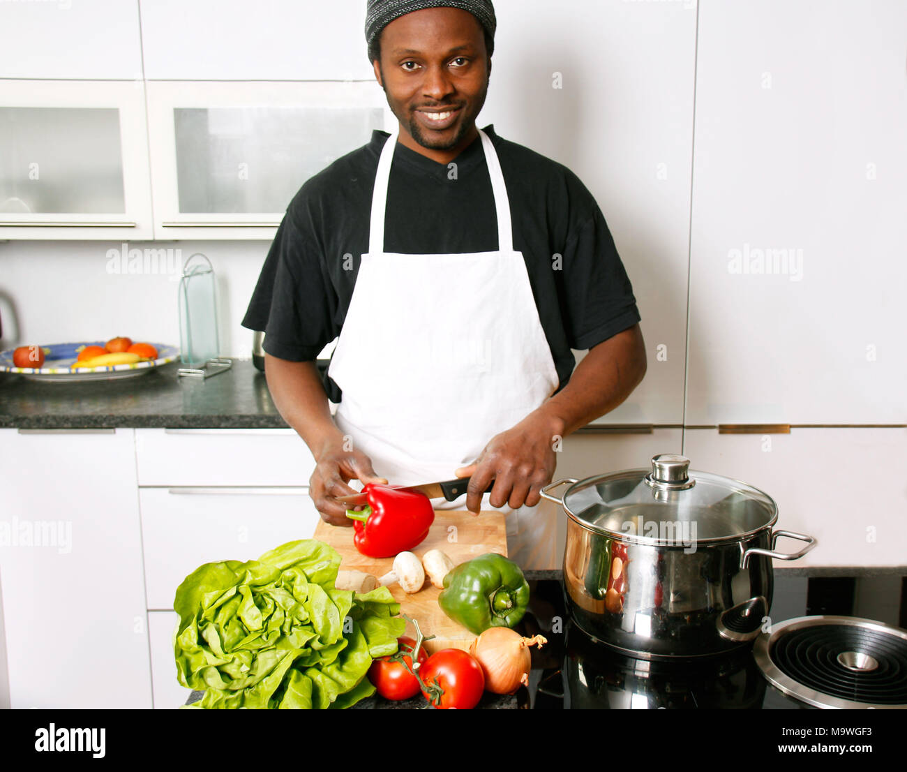 Smiling chef hi-res stock photography and images - Alamy